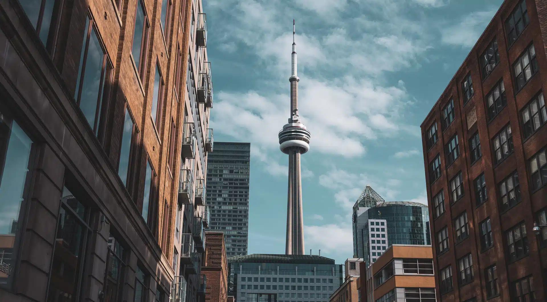 Best Neighbourhoods to Build a Luxury Custom Home in Toronto | 2026 Guide